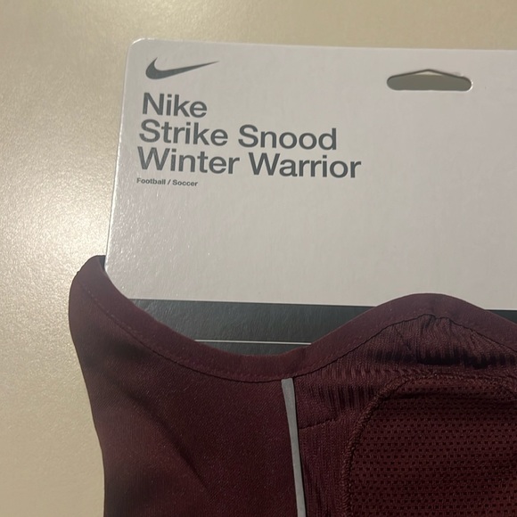 Nike | Accessories | Newnike Strike Snood Winter Warrior Unisex Sm ...